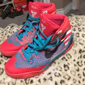 Women's Nike Shoes on Poshmark